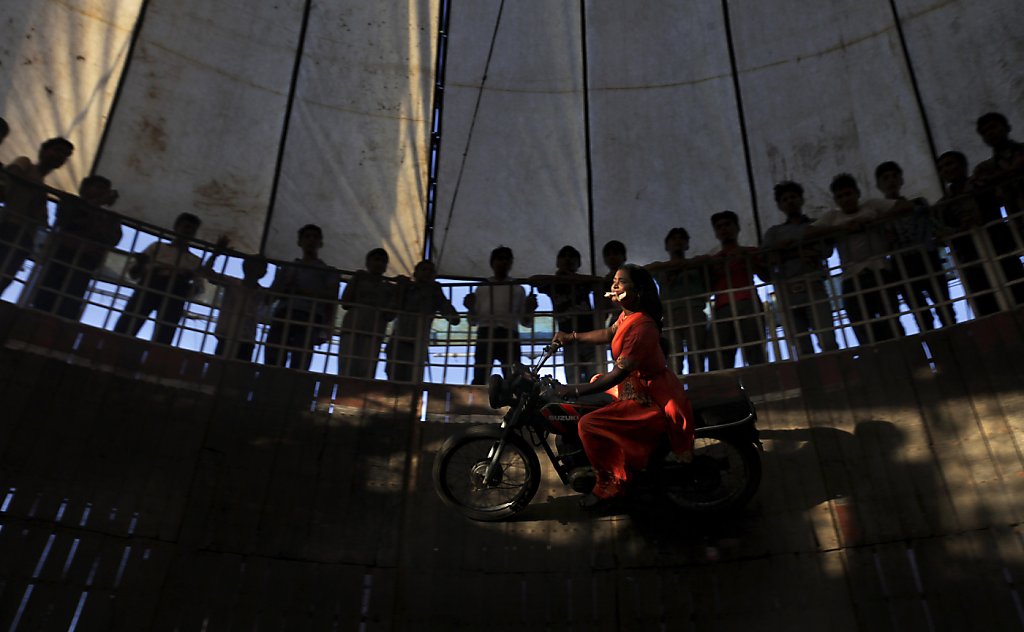 The "Well of Death" in New Delhi, India