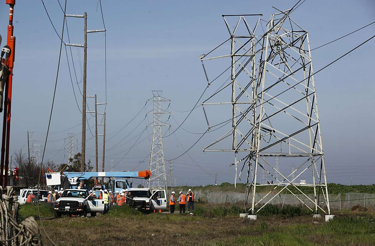 Probe finds plane hit transmission tower