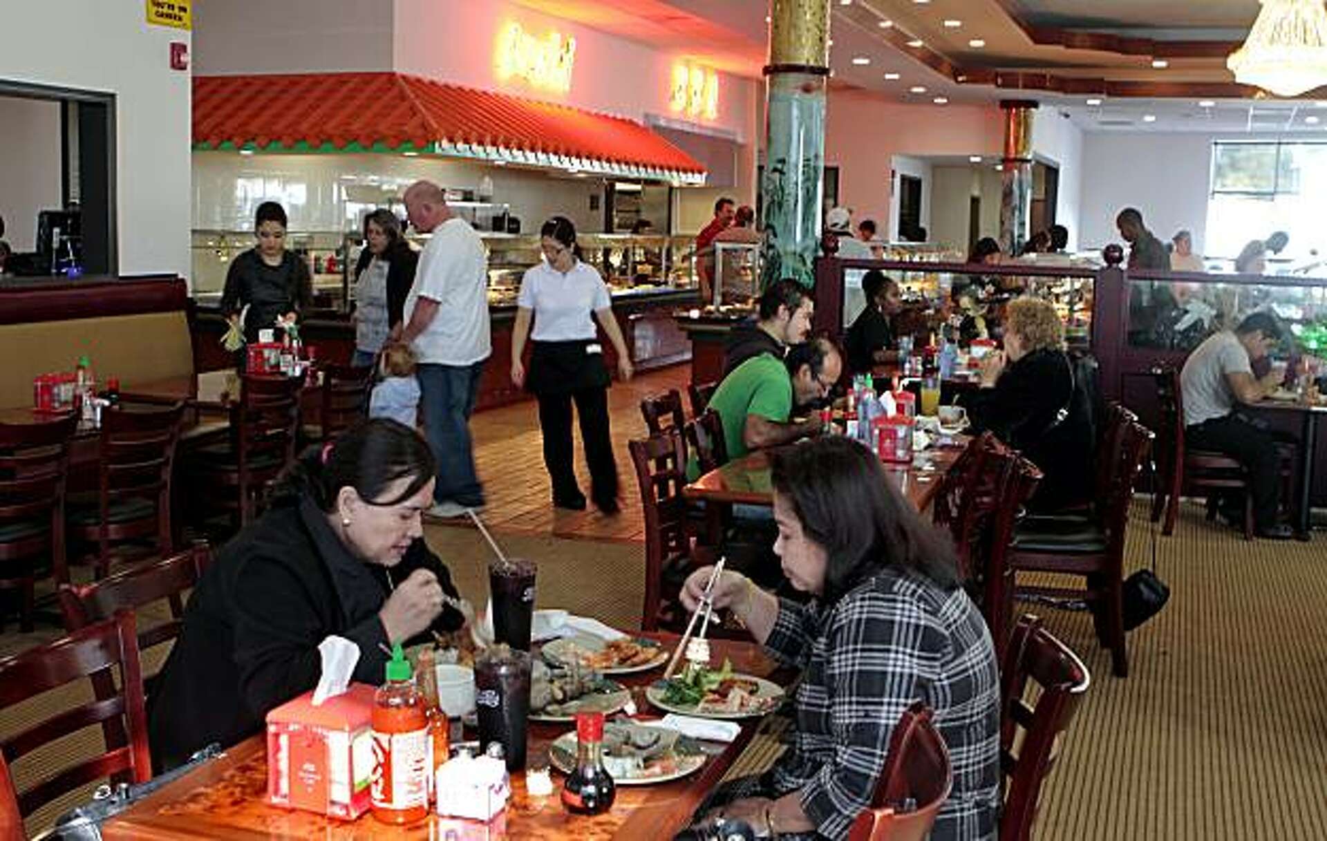 Century Buffet in Oakland: Lots of food