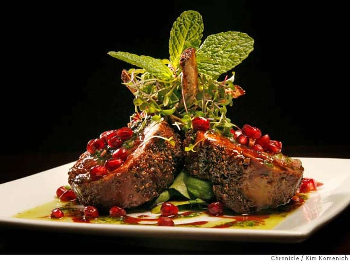 Sophisticated dining, lounge setting are a refreshing mix at Circa