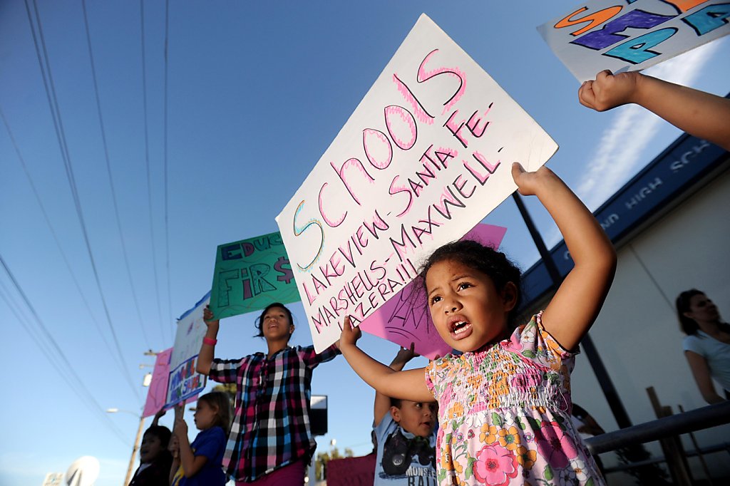 Oakland school closings plan takes next step