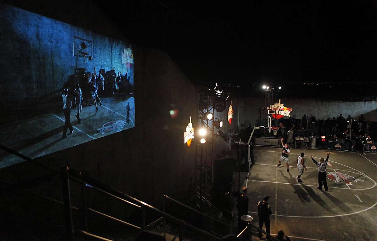 Basketball tourney on the Rock