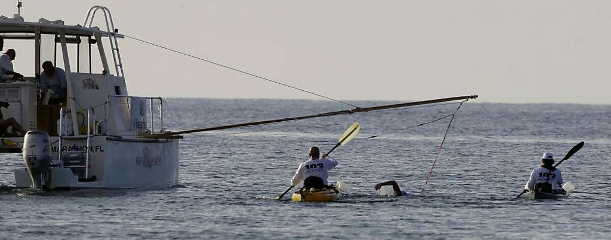 U.S. swimmer Diana Nyad begins her journey home