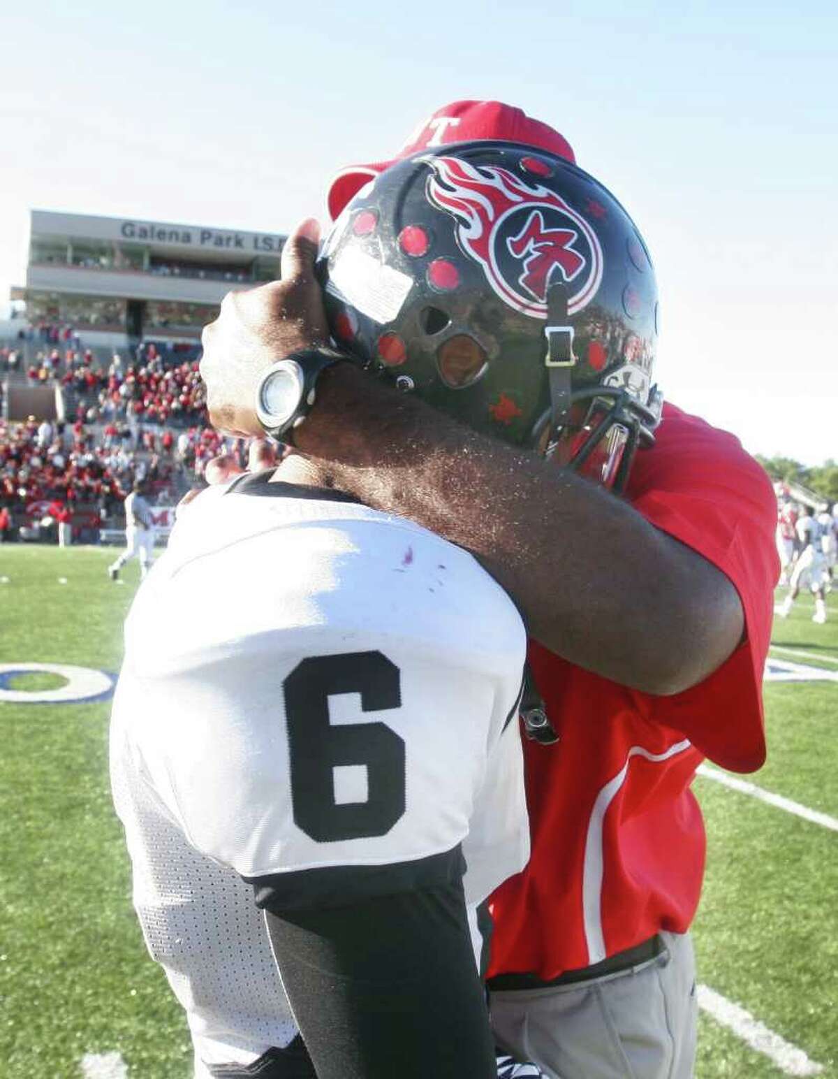 Port Arthur Memorial head coach Kenny Harrison