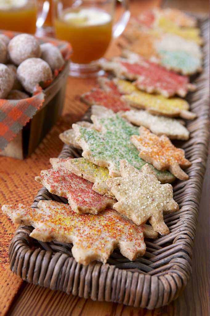 Recipe: Pecan Maple Leaves
