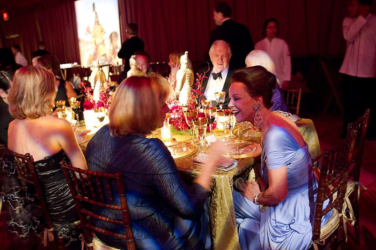 S.F. Opera's opening gala a resplendent red smash