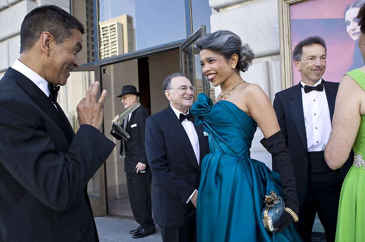 S.F. Opera's opening gala a resplendent red smash