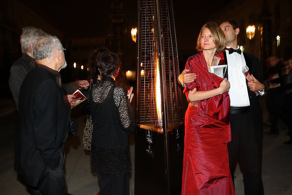 S.F. Opera's opening gala a resplendent red smash