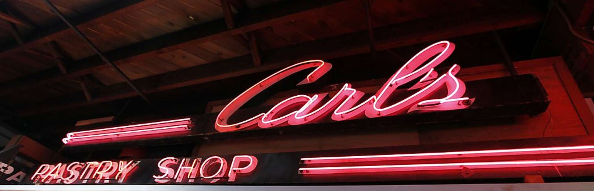 Jim Rizzo, neon king of the Bay Area