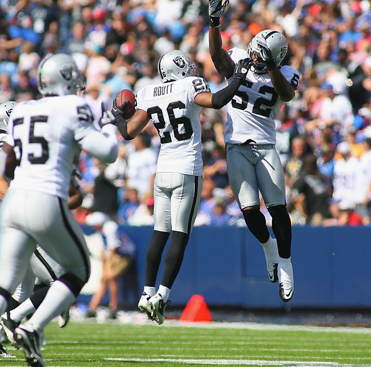 Raiders give way to Bills, allow 35-point 2nd half