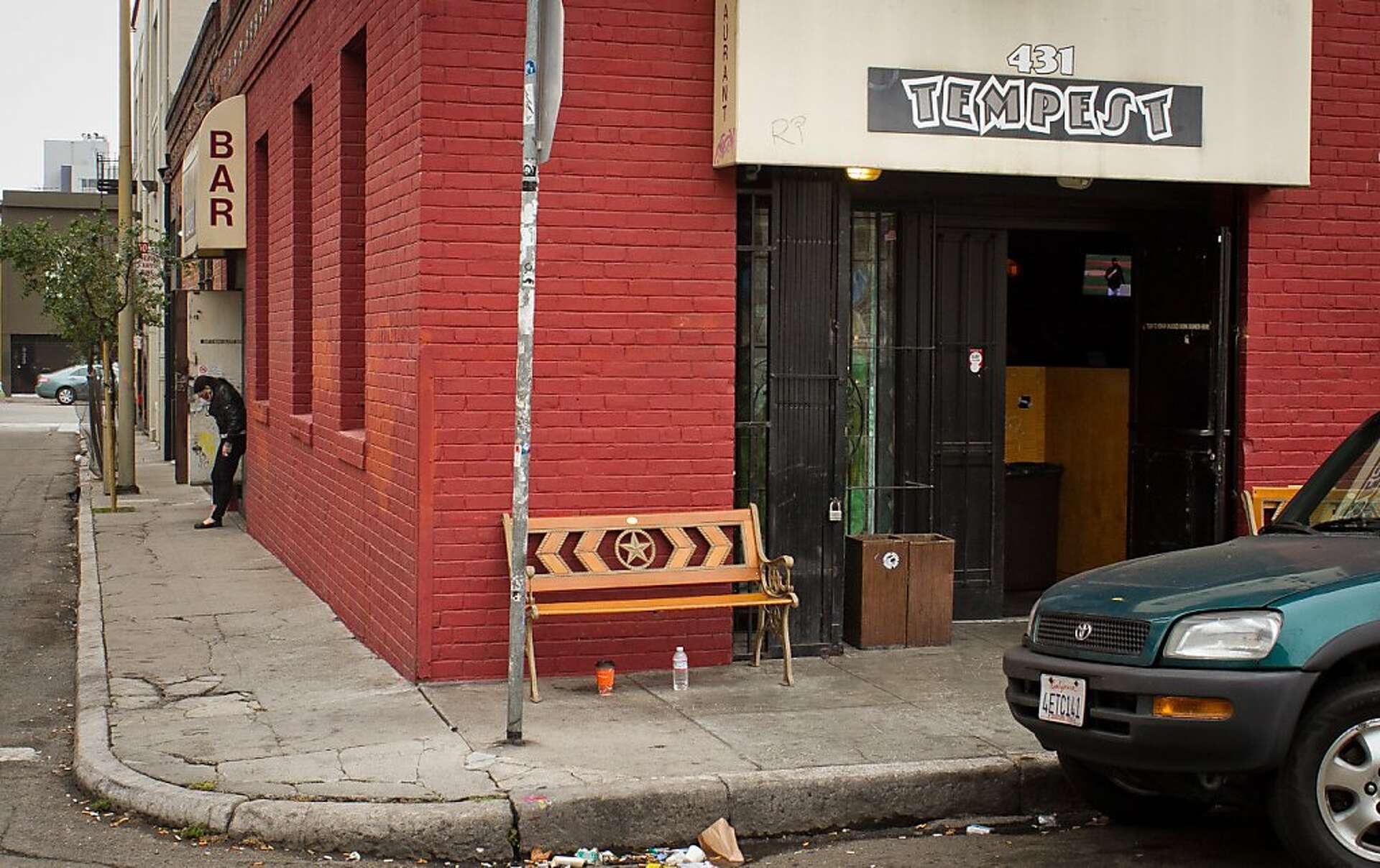 Tempest, S.F.: A dive bar with flair