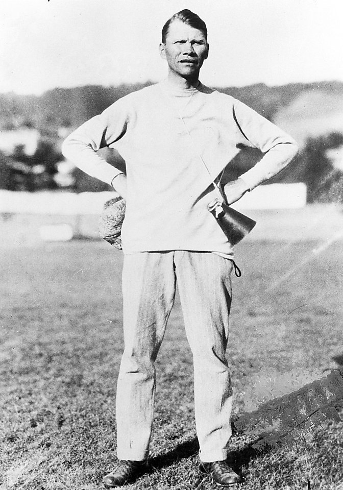 Jeff Tedford near Cal football coaching standard