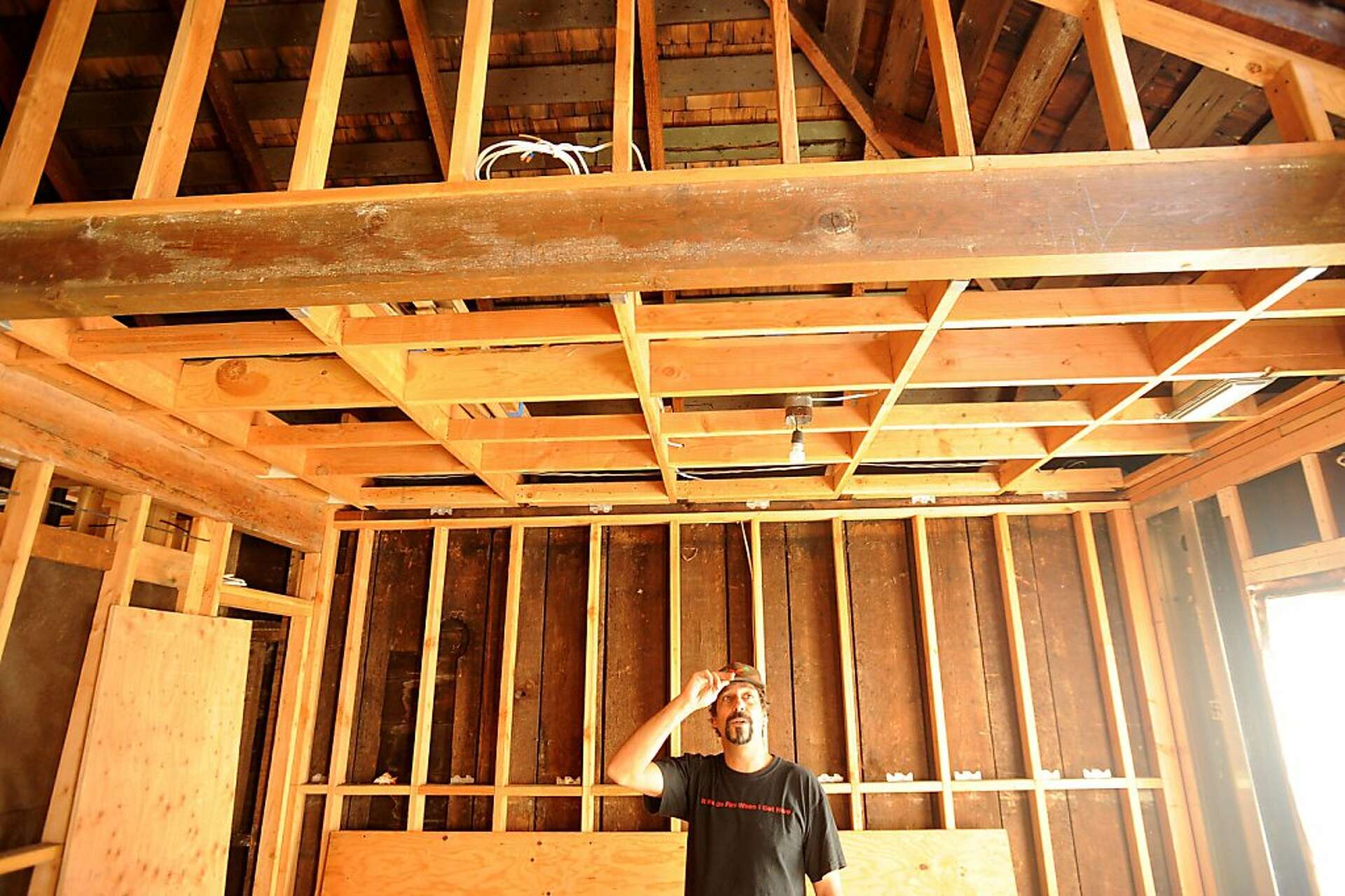 Oakland homeowners decry onerous blight penalties