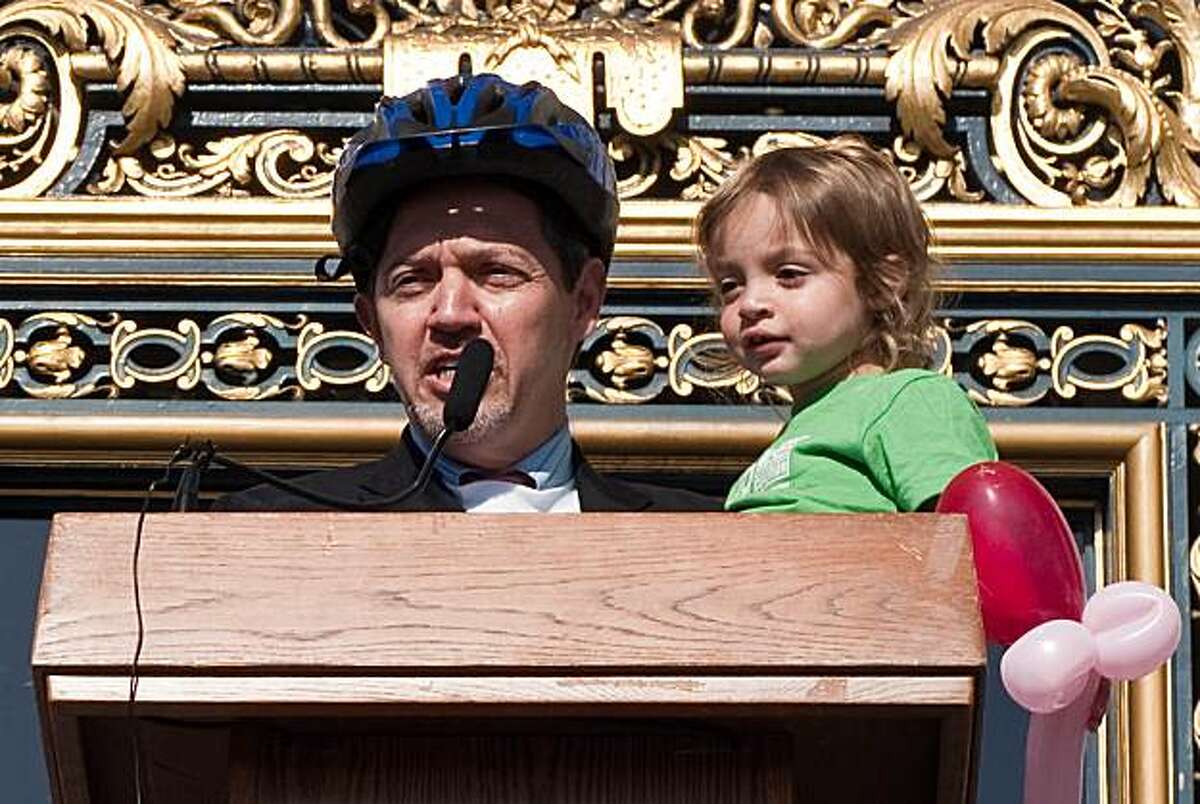 Bevan Dufty hard to pigeonhole in S.F. mayor's race