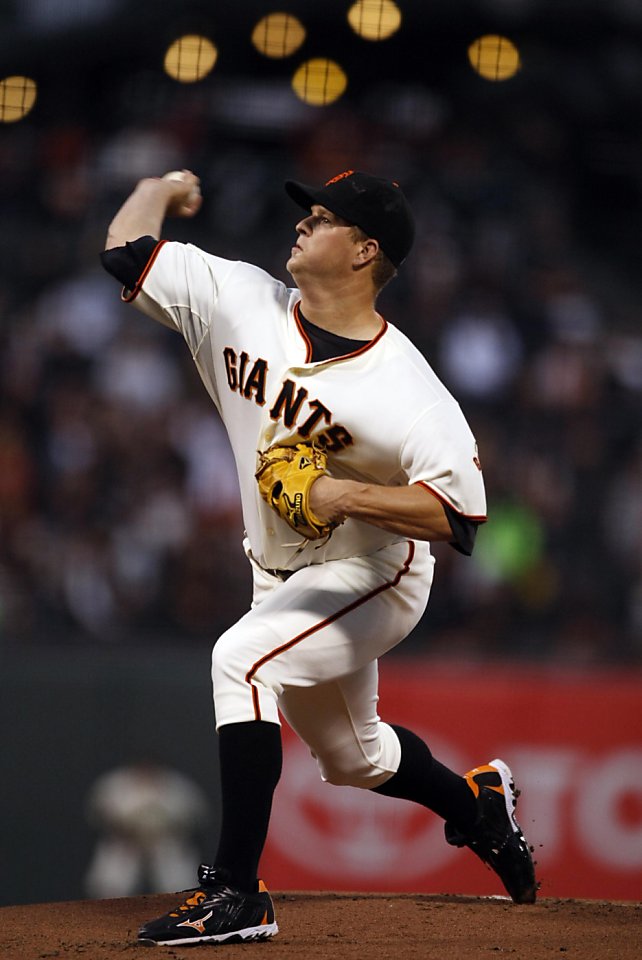 Mark DeRosa's hit gives Giants win in 12th