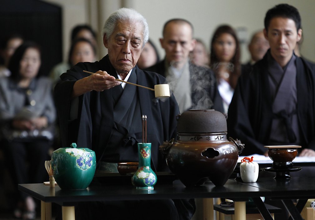 WWII peace treaty's 60th celebrated in S.F.
