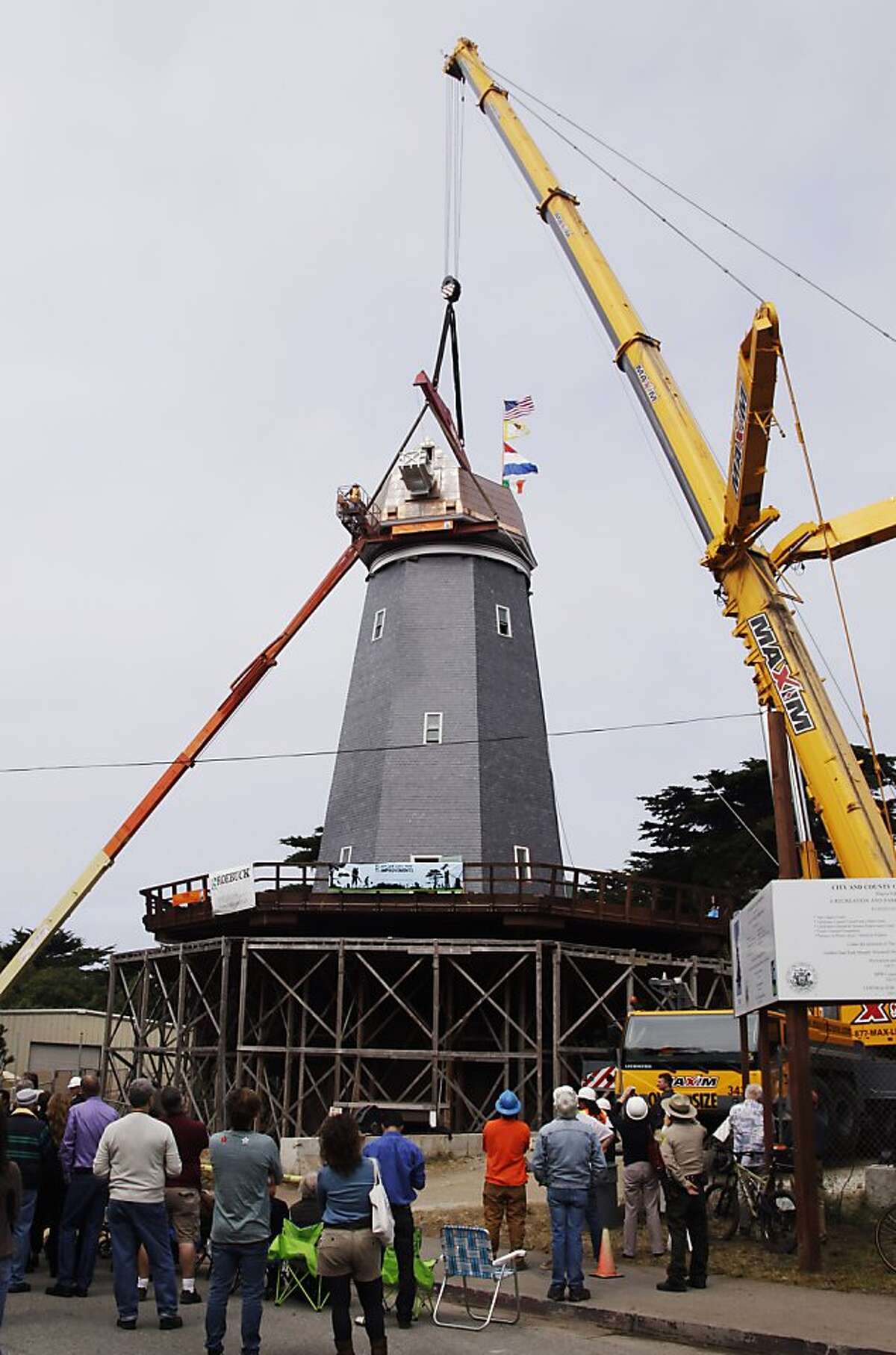 Golden Gate Park's Murphy Windmill gets new dome