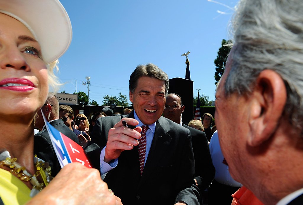 Rick Perry's fans like his straight-talking style