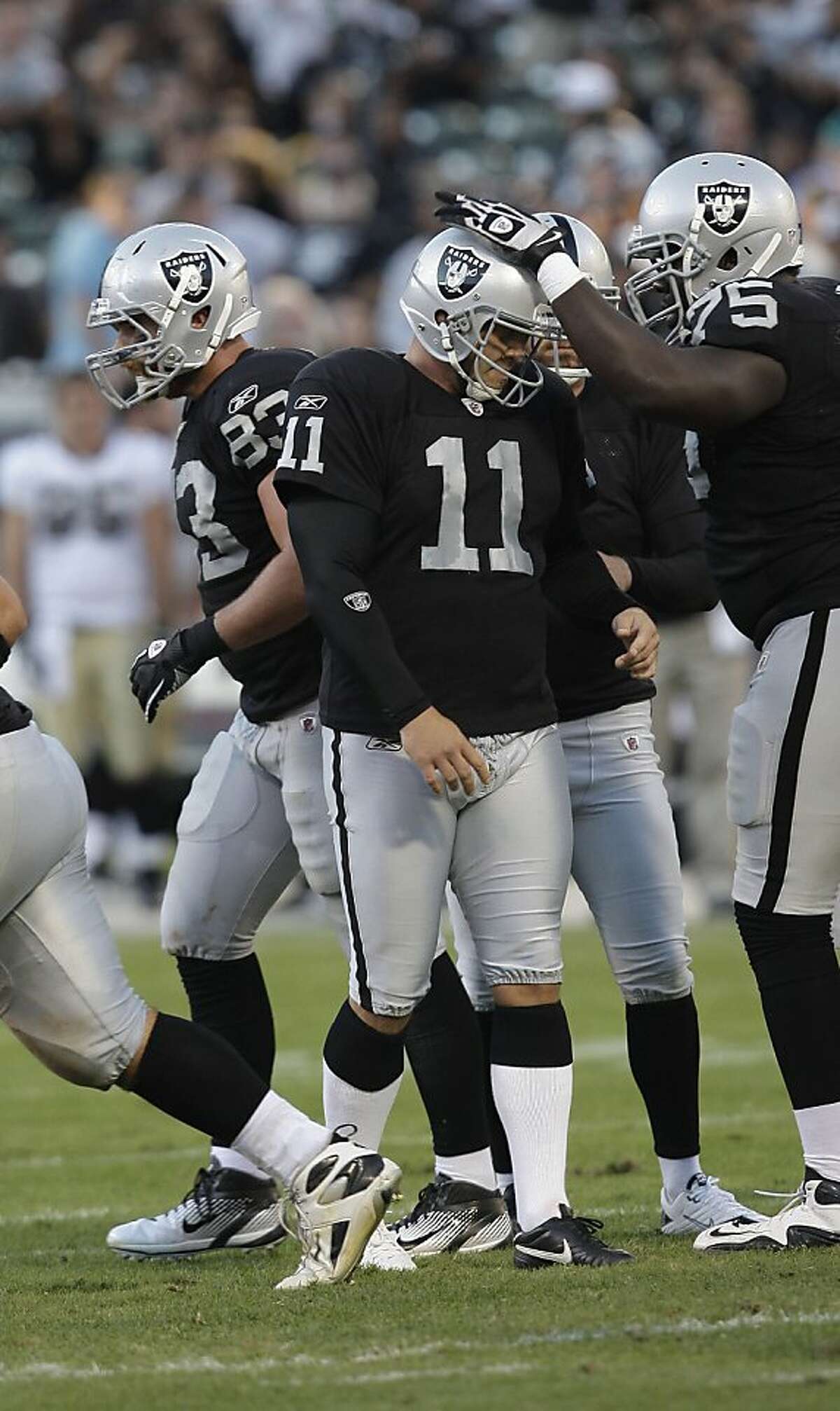 Raiders center Samson Satele holding it together