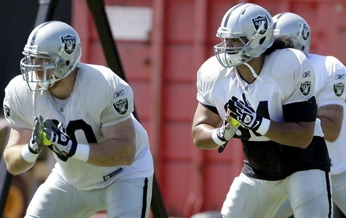 Raiders center Samson Satele holding it together