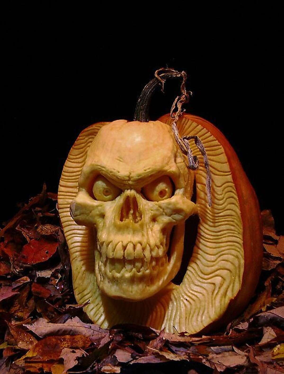 Incredible (and freaky!) pumpkin carvings