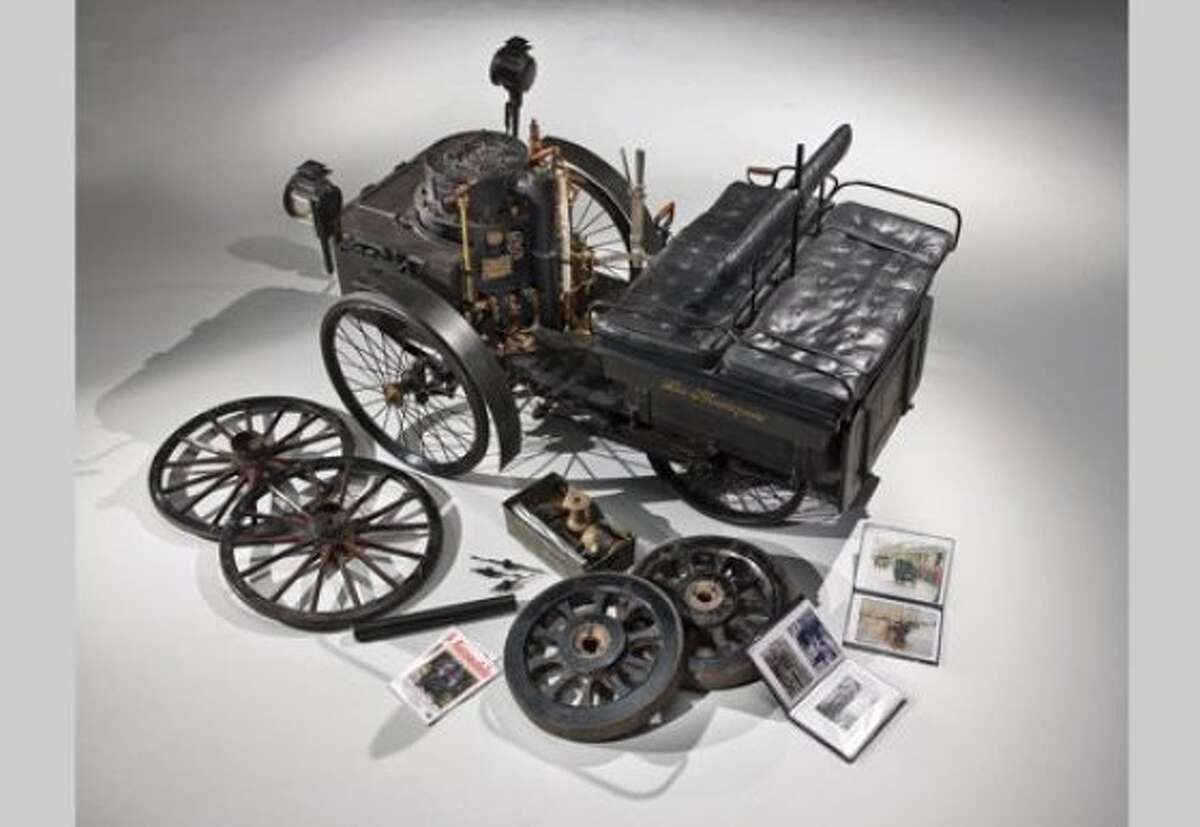 World's oldest running car: 1884 De Dion Bouton Et Trepardoux