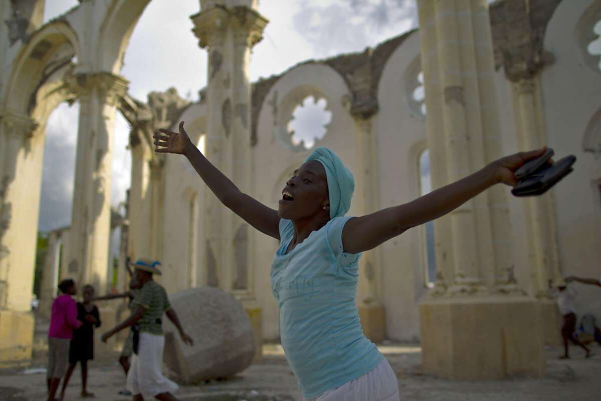 Haitians celebrate Virgin Mary