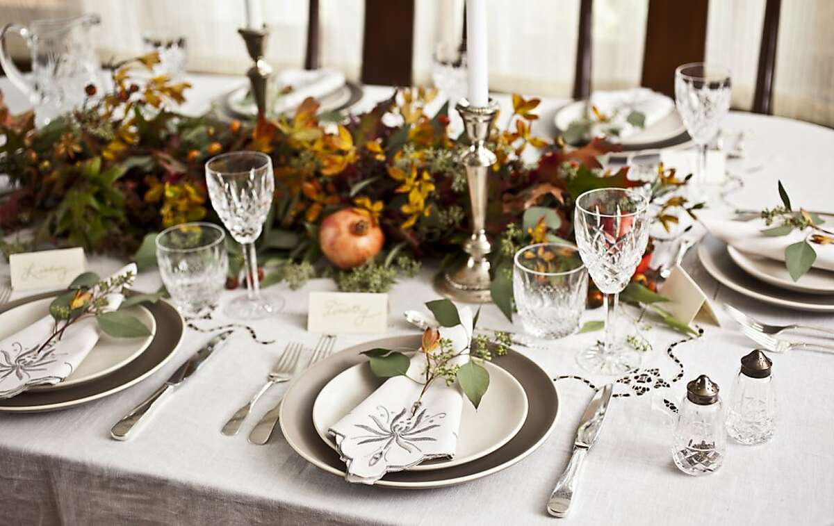 Martha Stewart shows how to dress up dinnerware