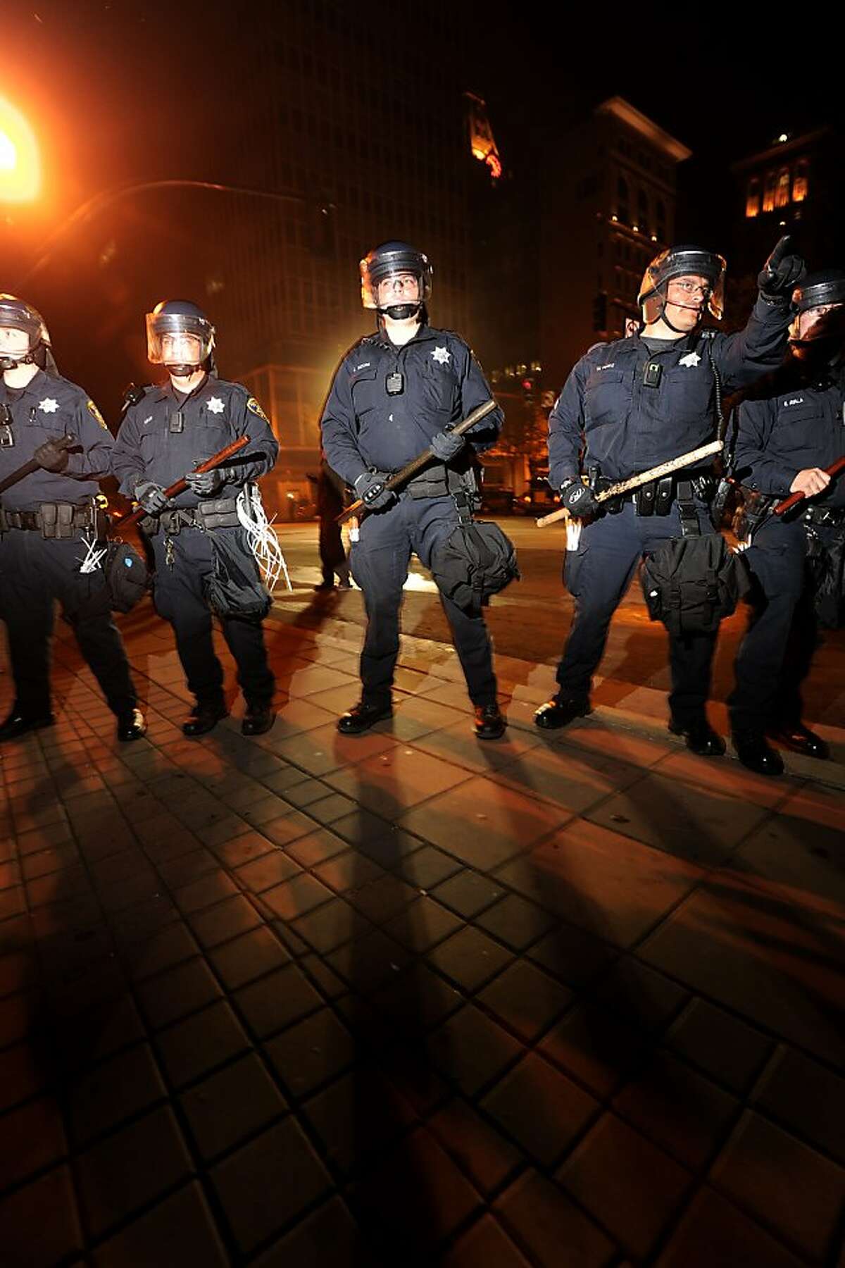Police tear gas Occupy Oakland protesters