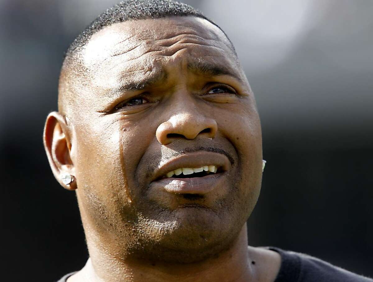 Raiders' Lechler gets to throw and makes it count