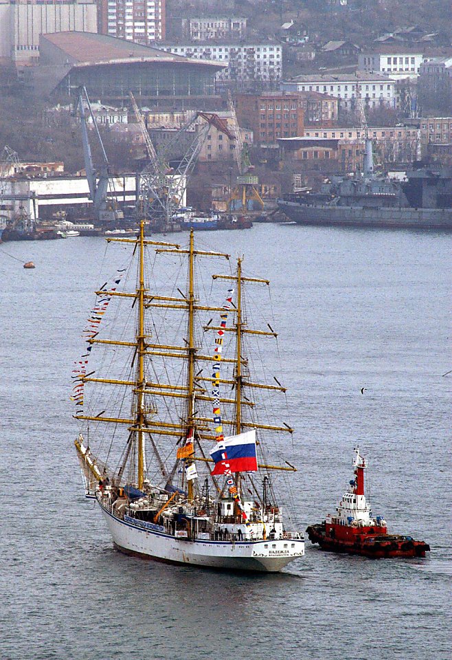 Dispute keeps Russian sailing ship out of S.F.