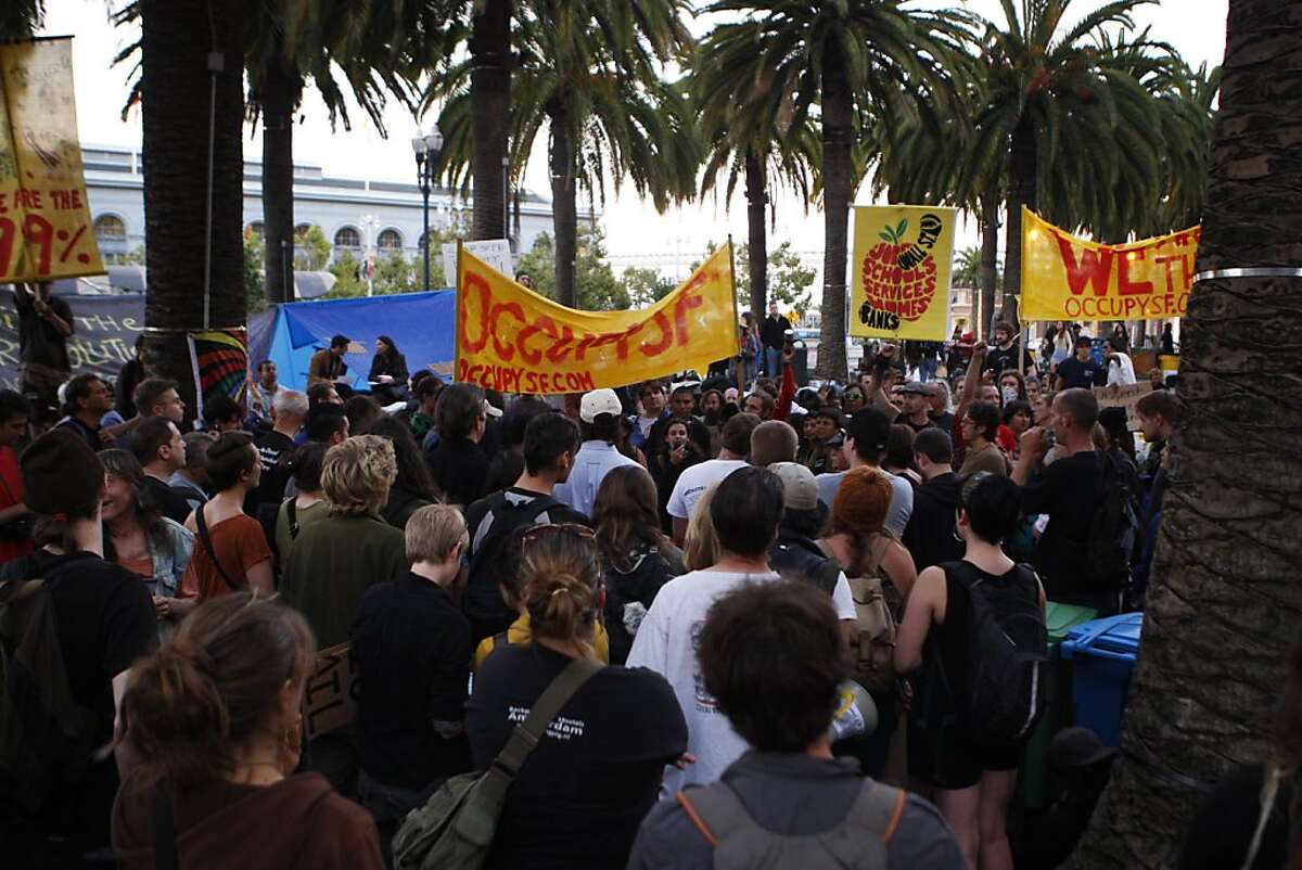 Occupy SF rebuilds camp after police raid