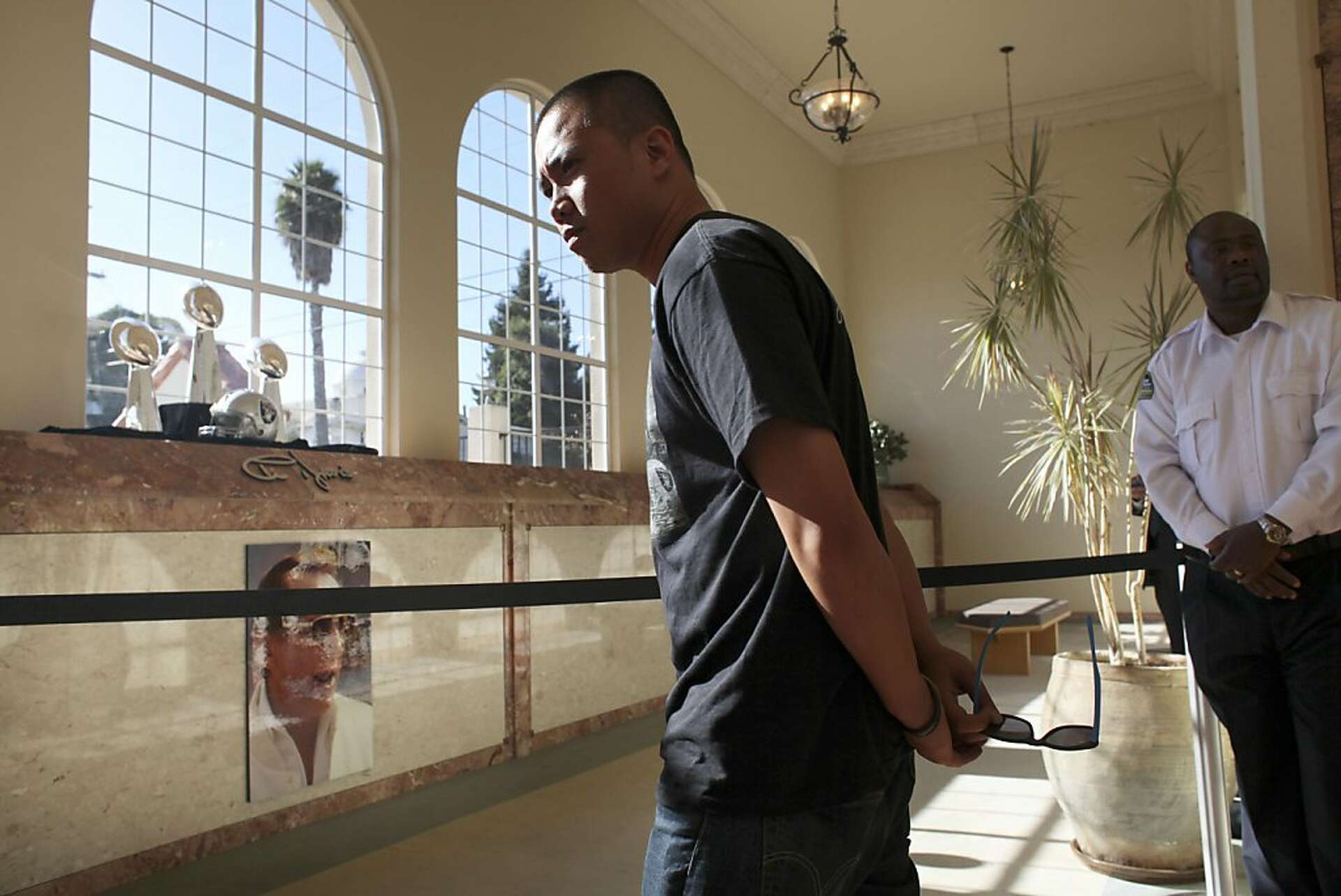 Raiders owner Al Davis laid to rest in Oakland