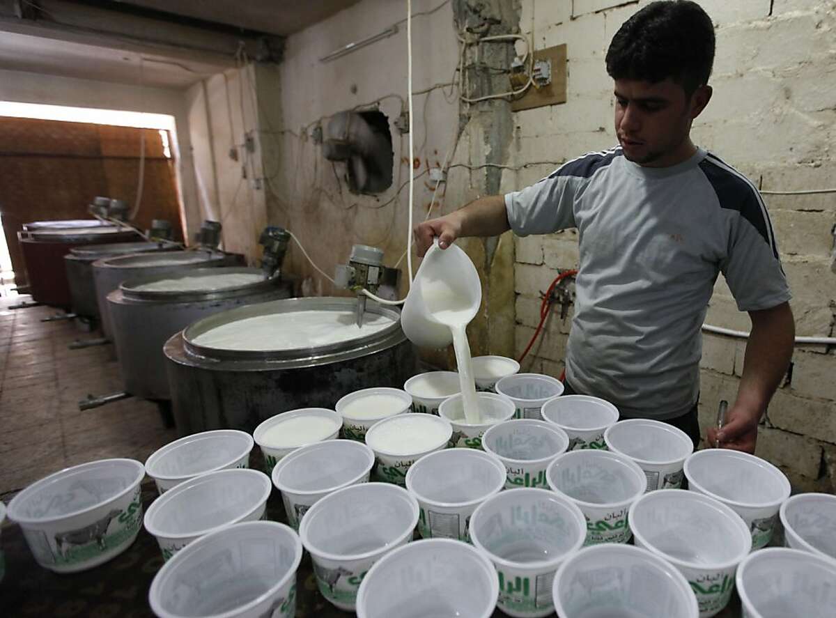 Iraq's economy stifled by red tape, corruption