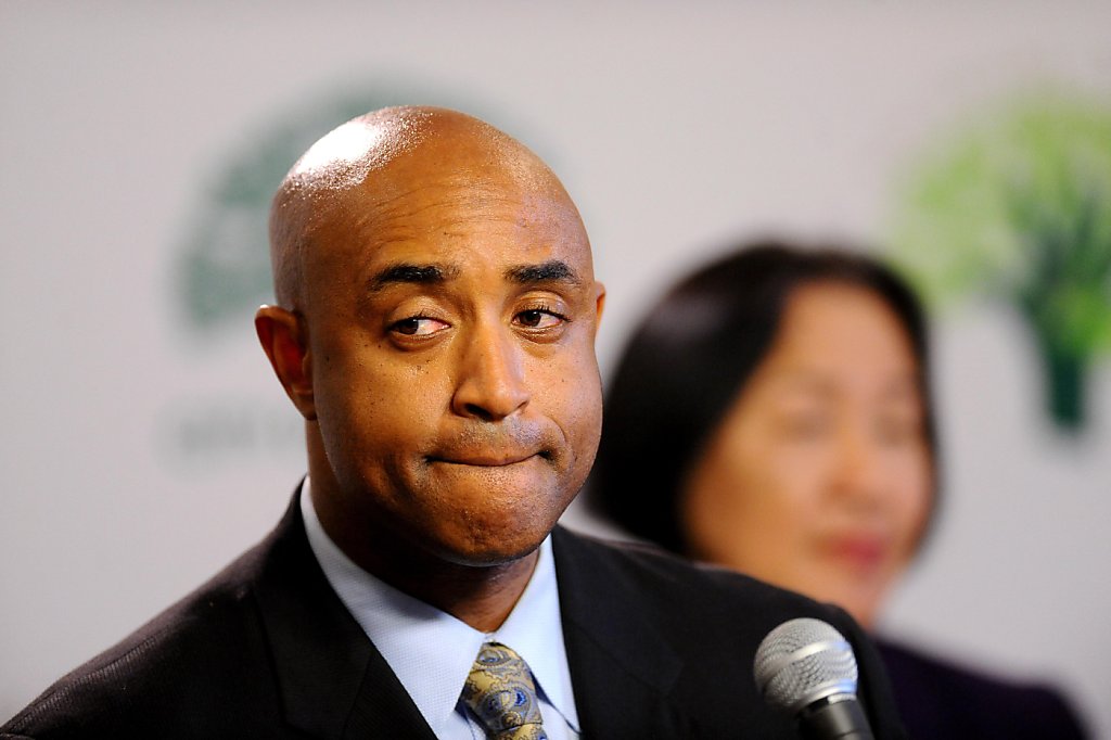 Chip Johnson: Batts leaves hole Quan can't fill