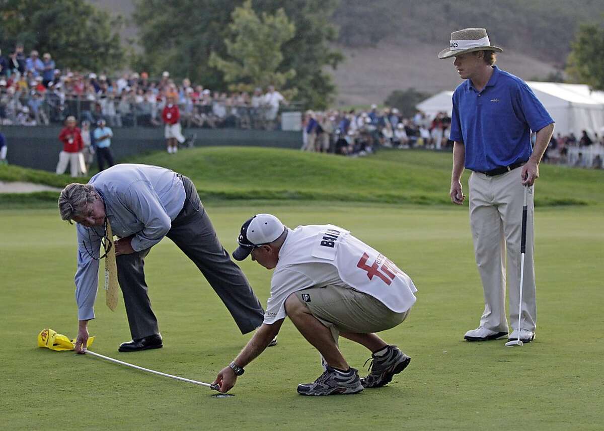 Tiger Woods shows improvement at Frys.com Open