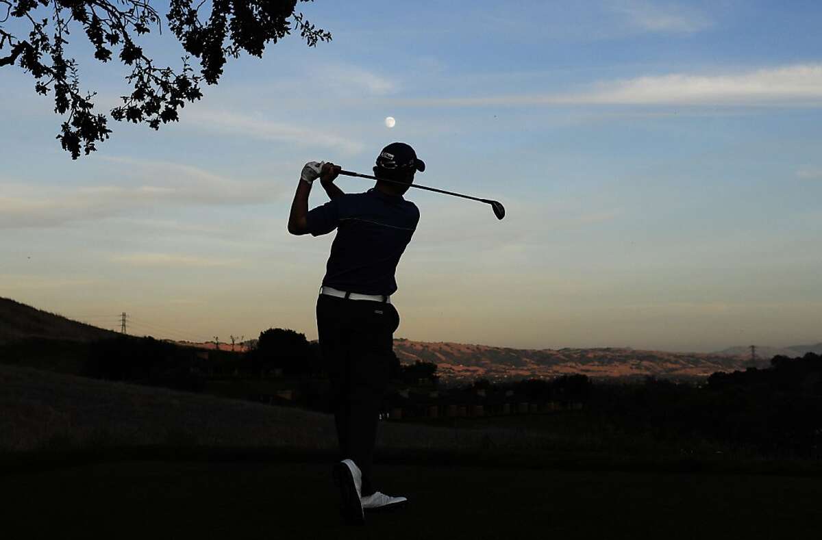 Tiger Woods shows improvement at Frys.com Open