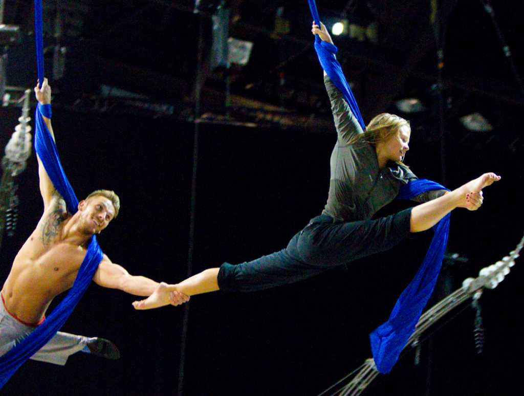 Chinese acrobatic art inspires Dralion