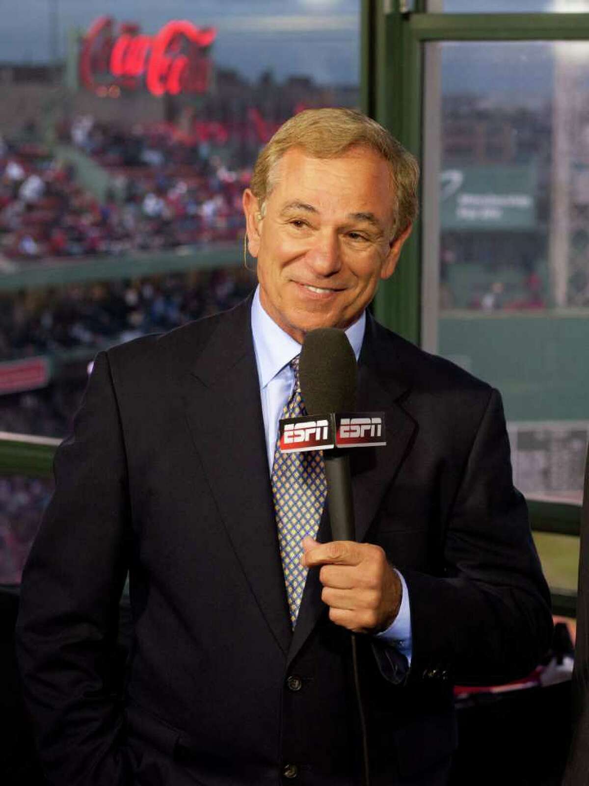 Bobby Valentine introduced as Red Sox manager