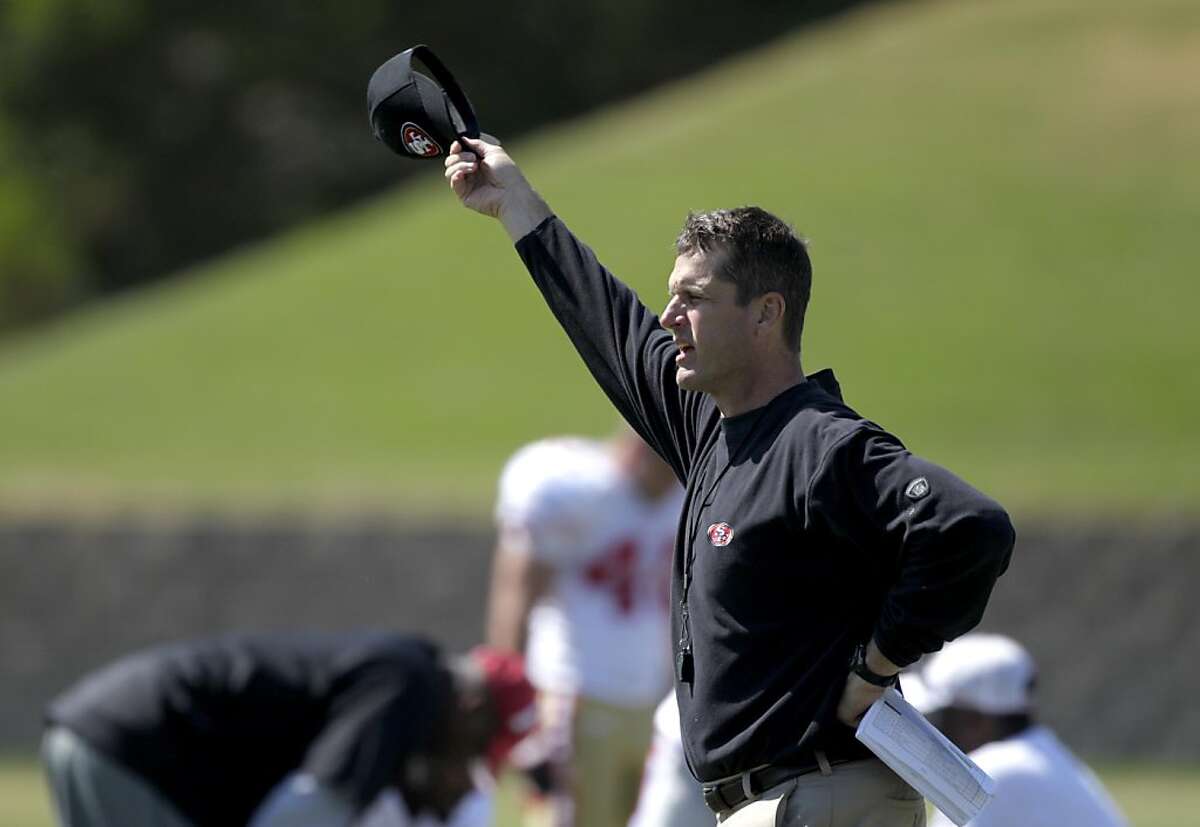 49ers' Frank Gore returns healthy and happy