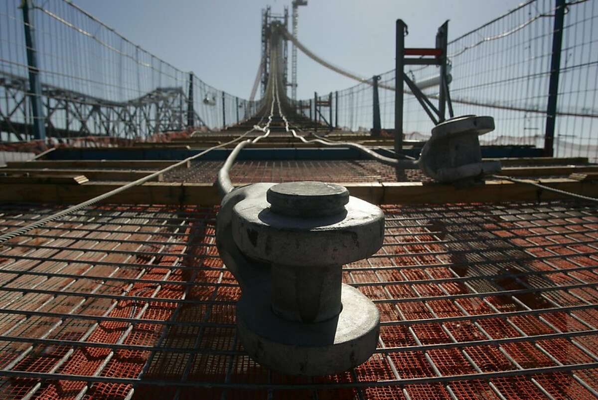 With catwalk lights, new Bay Bridge comes to life