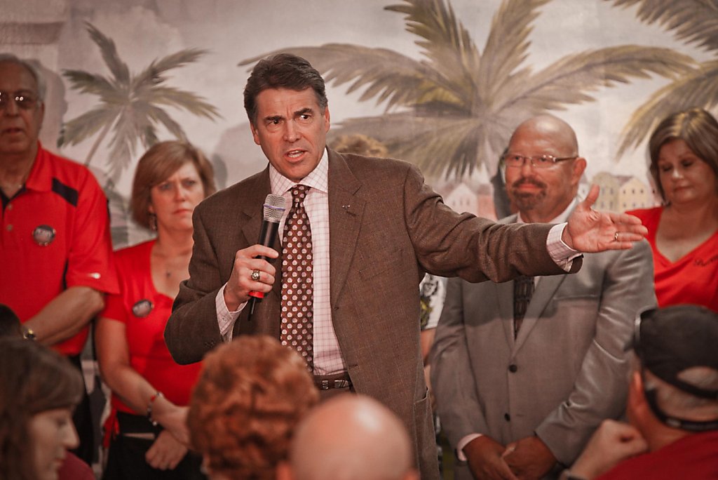 Rick Perry signs pledge against same-sex marriage