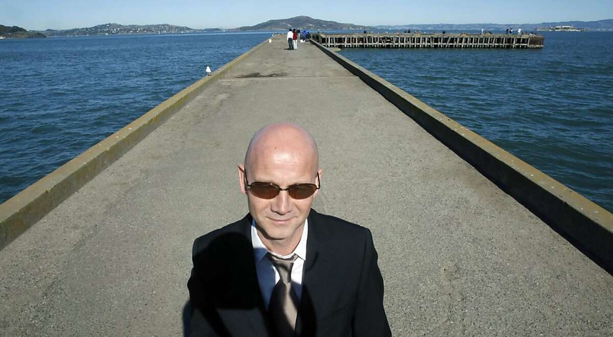 Graham Leggat, leader of S.F. Film Society, dies