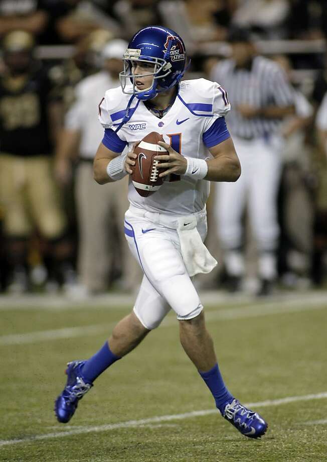 Newsworthy teams, players in college football 2011 - SFGate