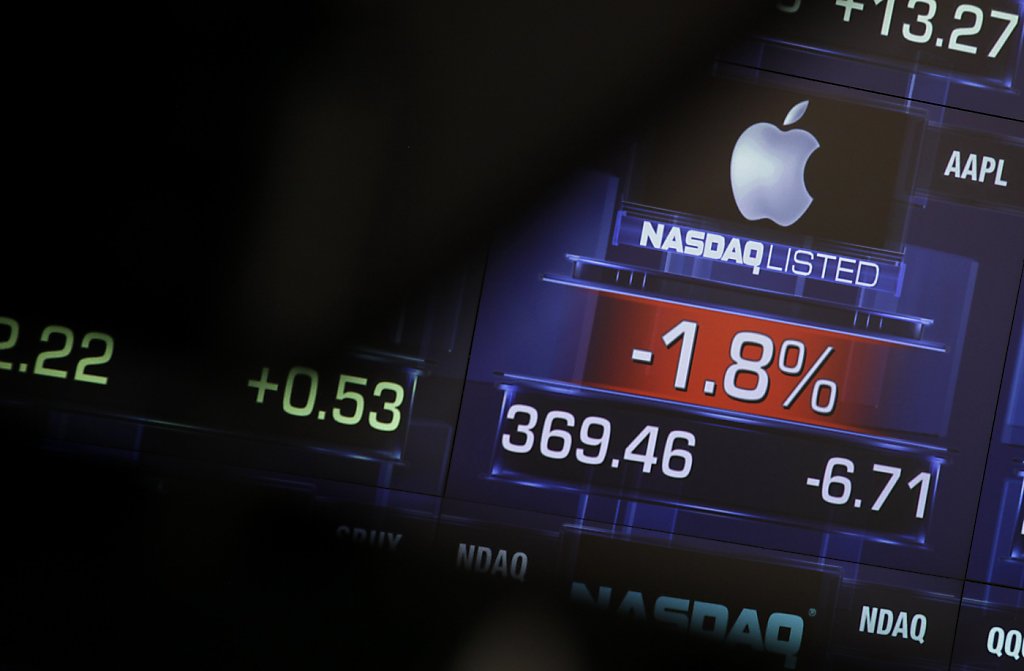 Apple shares may be a 'buy'