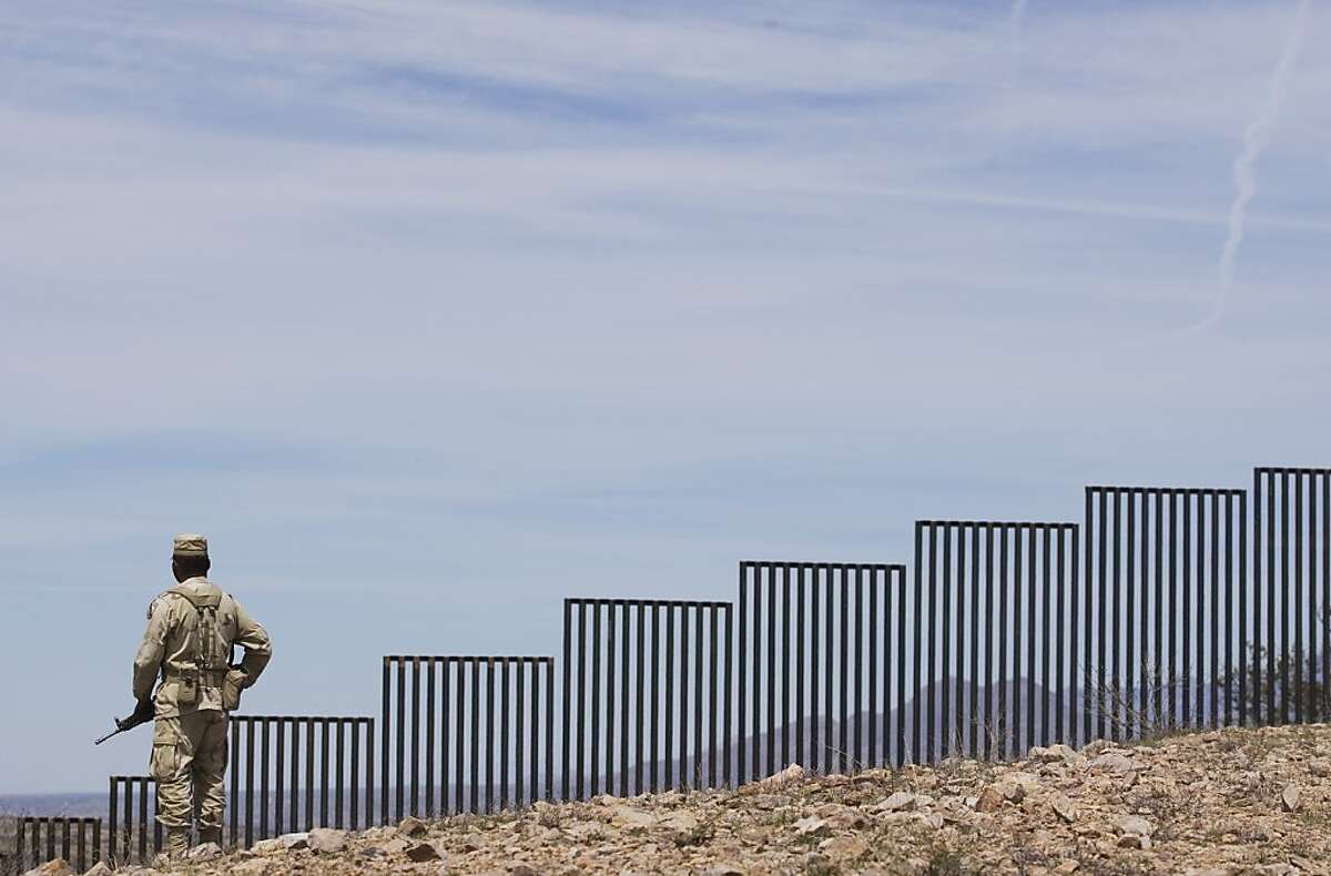 Border states, U.S. haggle over help from Guard