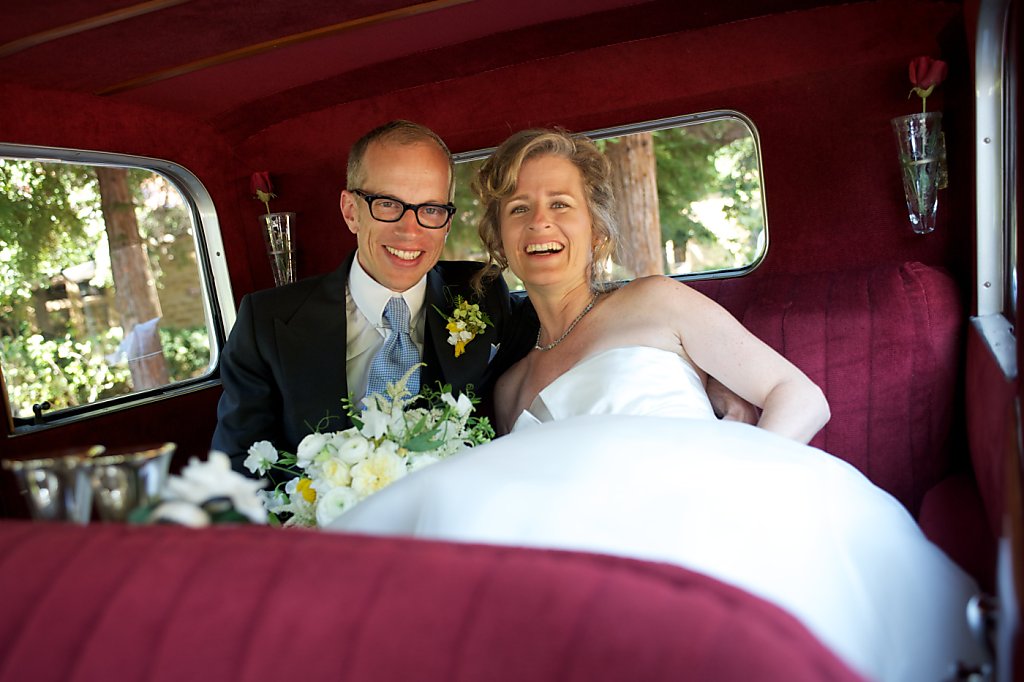 Carnival-theme wedding celebrates love of family