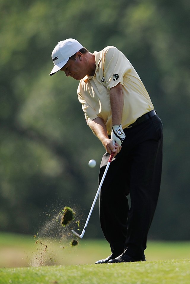 Jeff Sluman leads Senior Players Championship