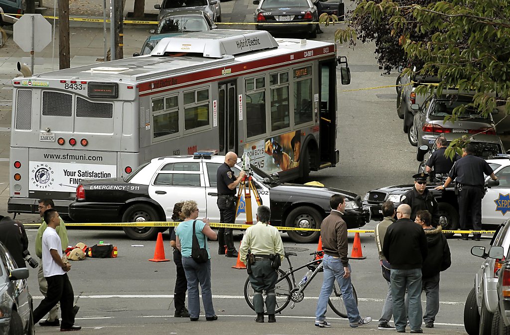 Muni bus hits, kills pedestrian in crosswalk