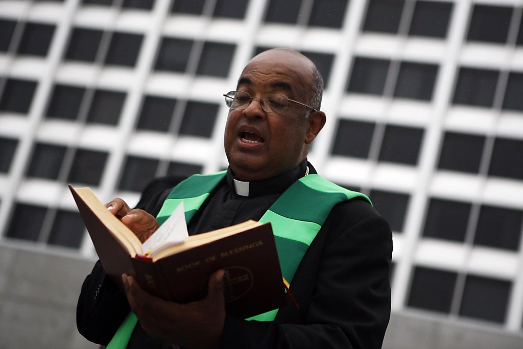 First black priest in Northern California dies in Oakland